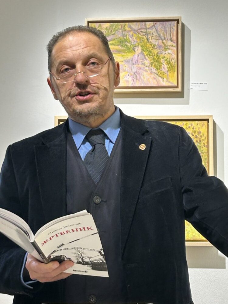 "ŽRTVENIK" I DRUGE ZBIRKE - DIJASPORI NA DAR: Predsednik UKS-a Miloš ...